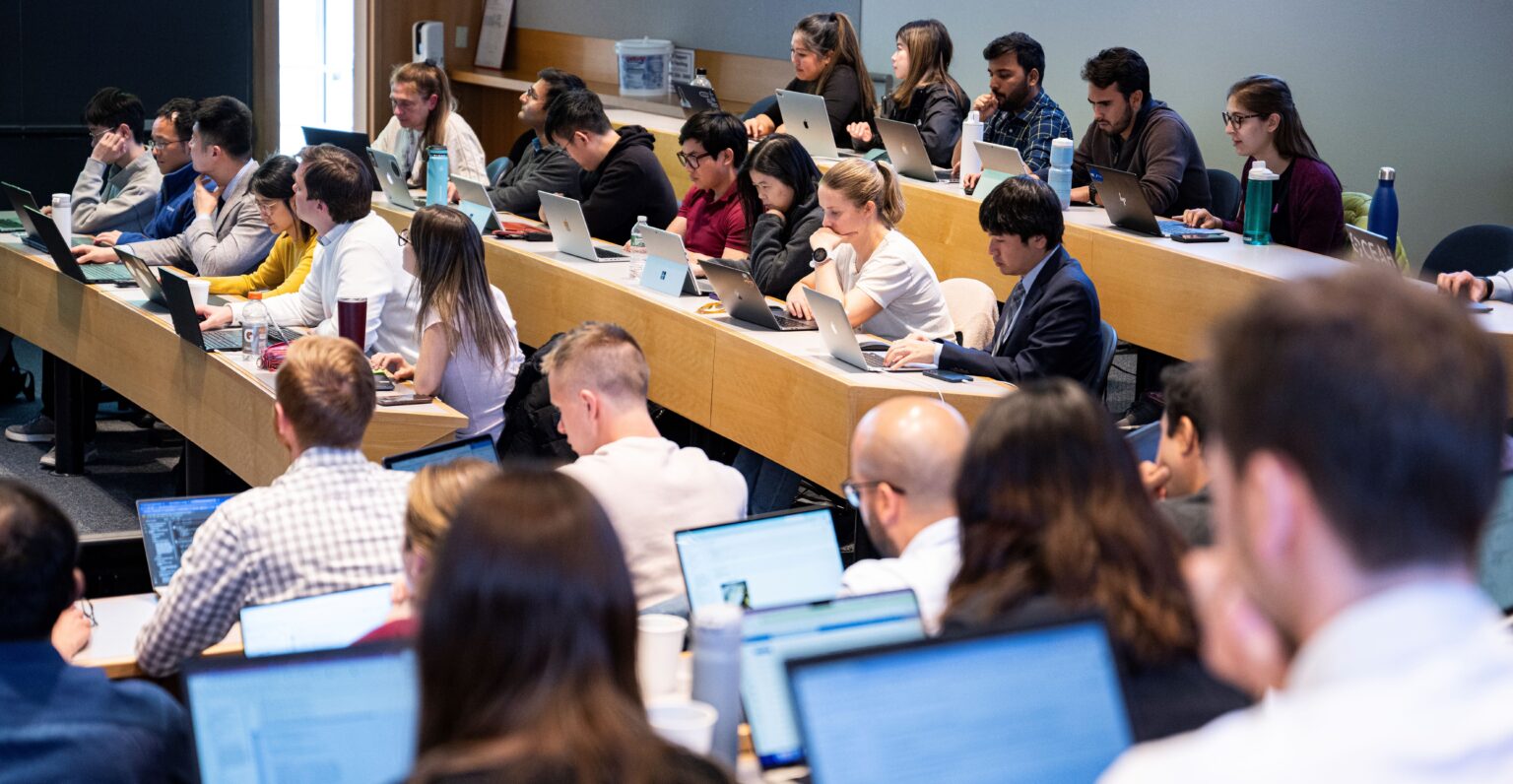 Move your career—and the world—forward at MIT. - SCM