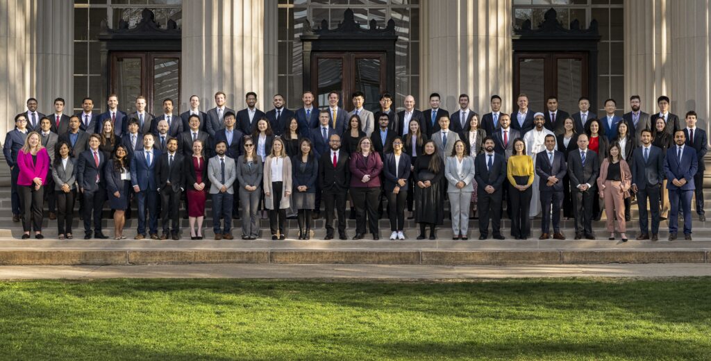 Move your career—and the world—forward at MIT. - SCM